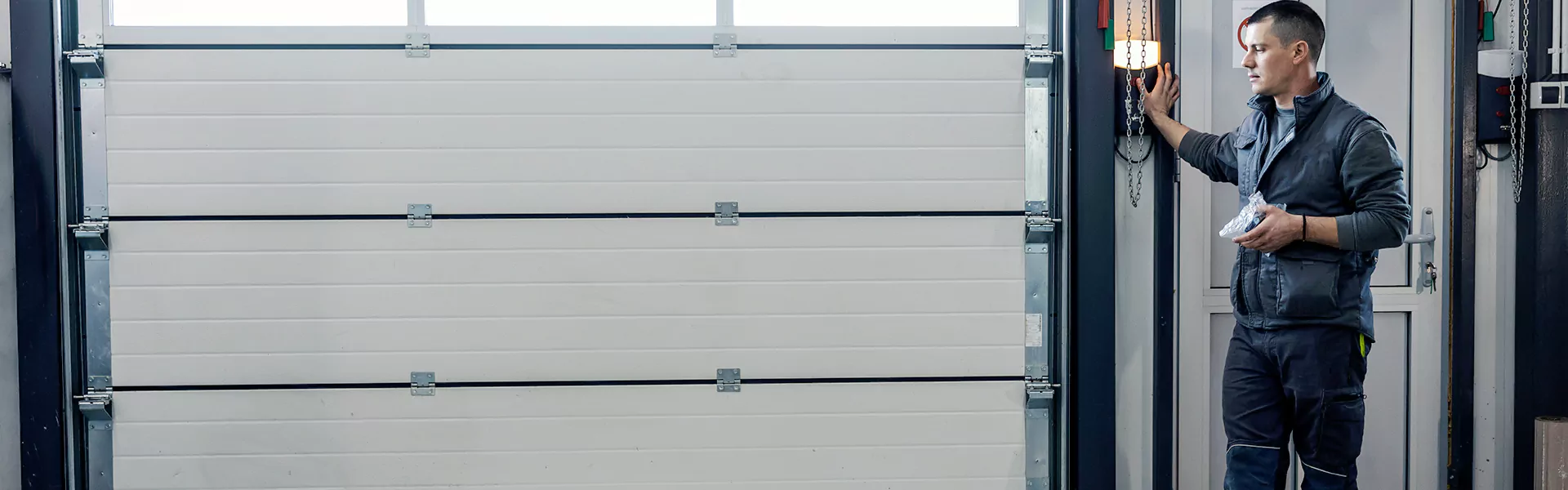 Overhead Doors Installation Toronto, ON | Installing Your Overhead Door